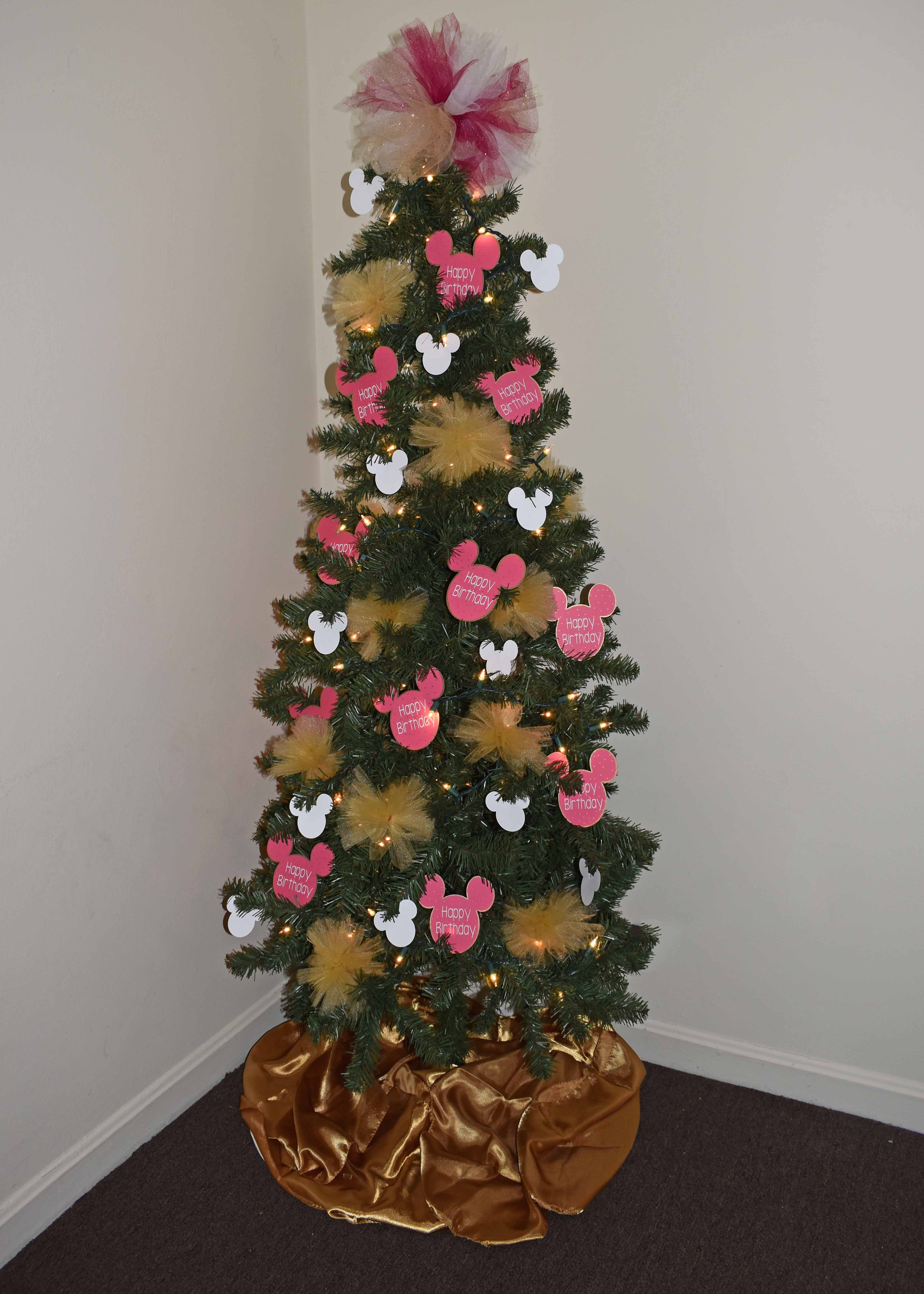A Seasonal Tree – A Life In Review